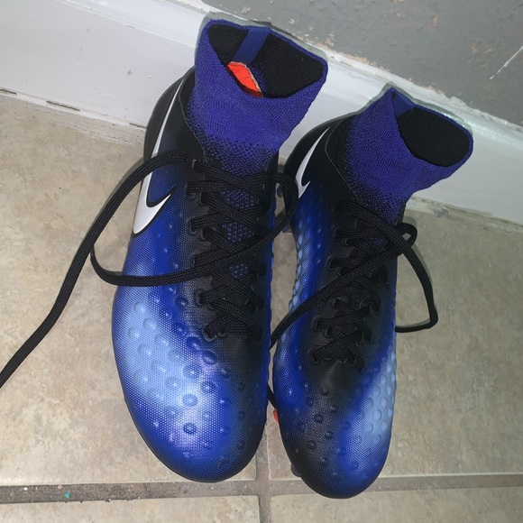 Nike | Shoes | Boys Nike Blue Soccer Cleats | Poshmark
